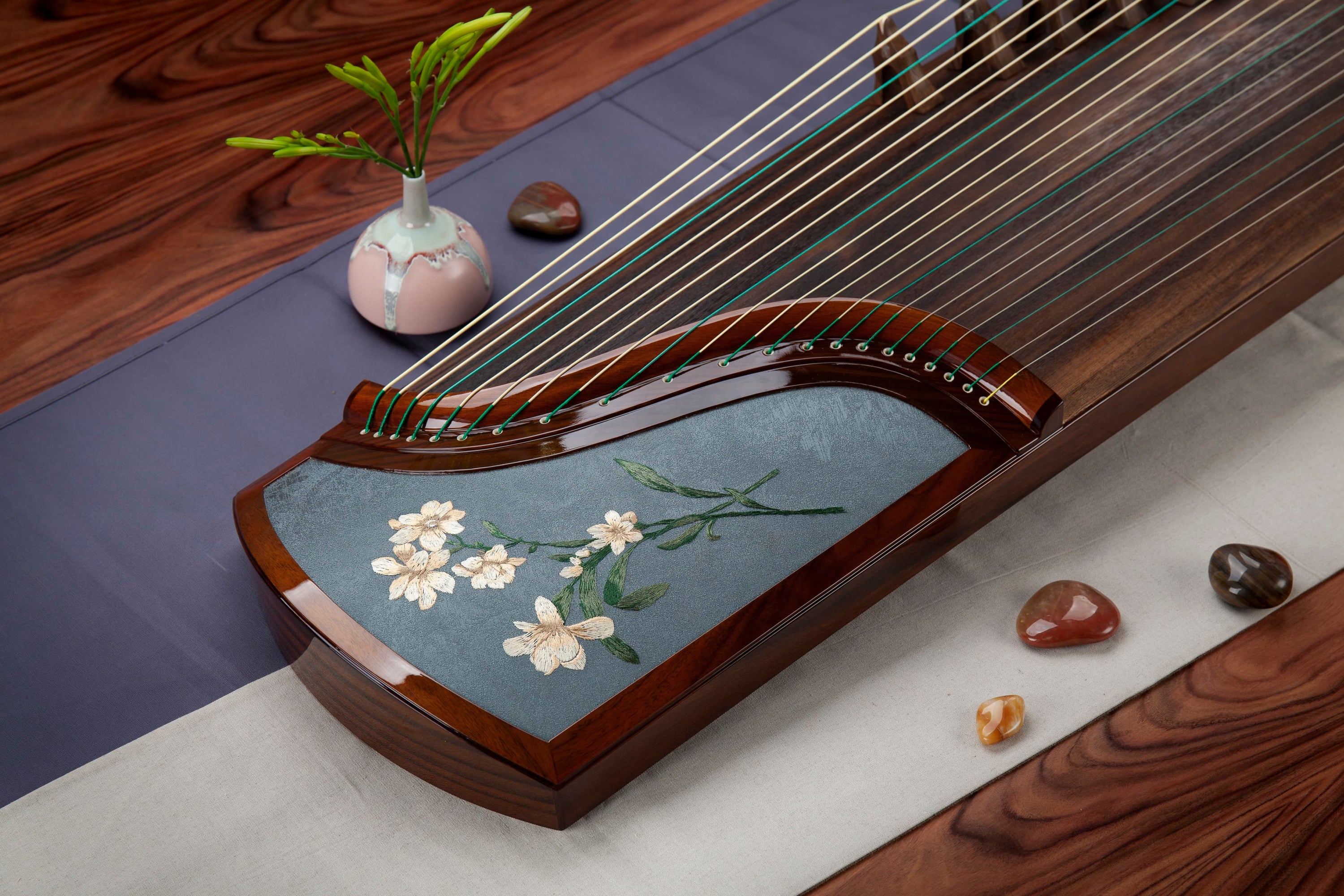 Quality Guzheng for Sale | Buy Now | Guzheng World 品牌古筝海外专营店